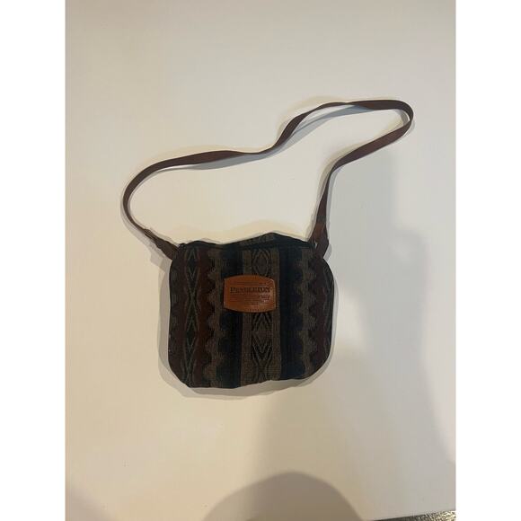 Pendleton | Bags | Vintage Pendelton Crossbody Bag | Poshmark